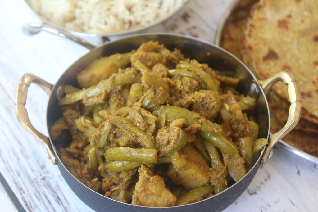 Tindora Bataka nu Shaak - A Li'l Bit of Spice